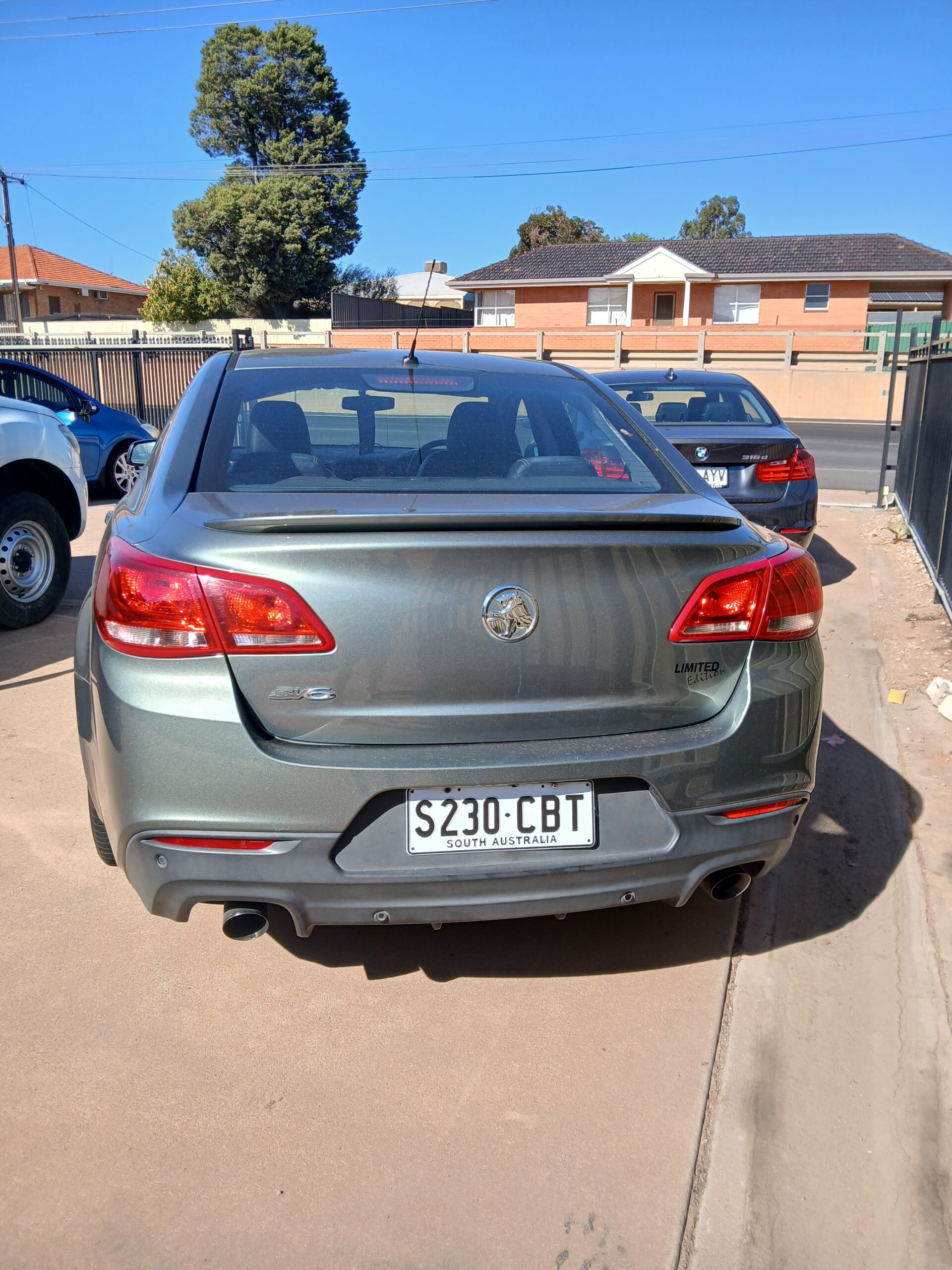 Commodore SV6 Limited Edition - Starline Motor Co